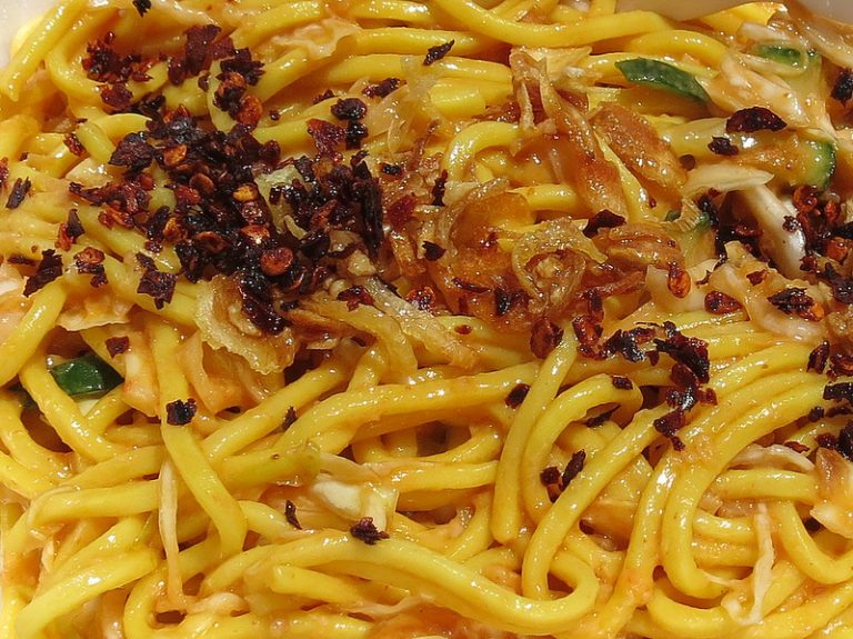 12 Delicious Burmese Foods to Go Gaga Over - Flavorverse
