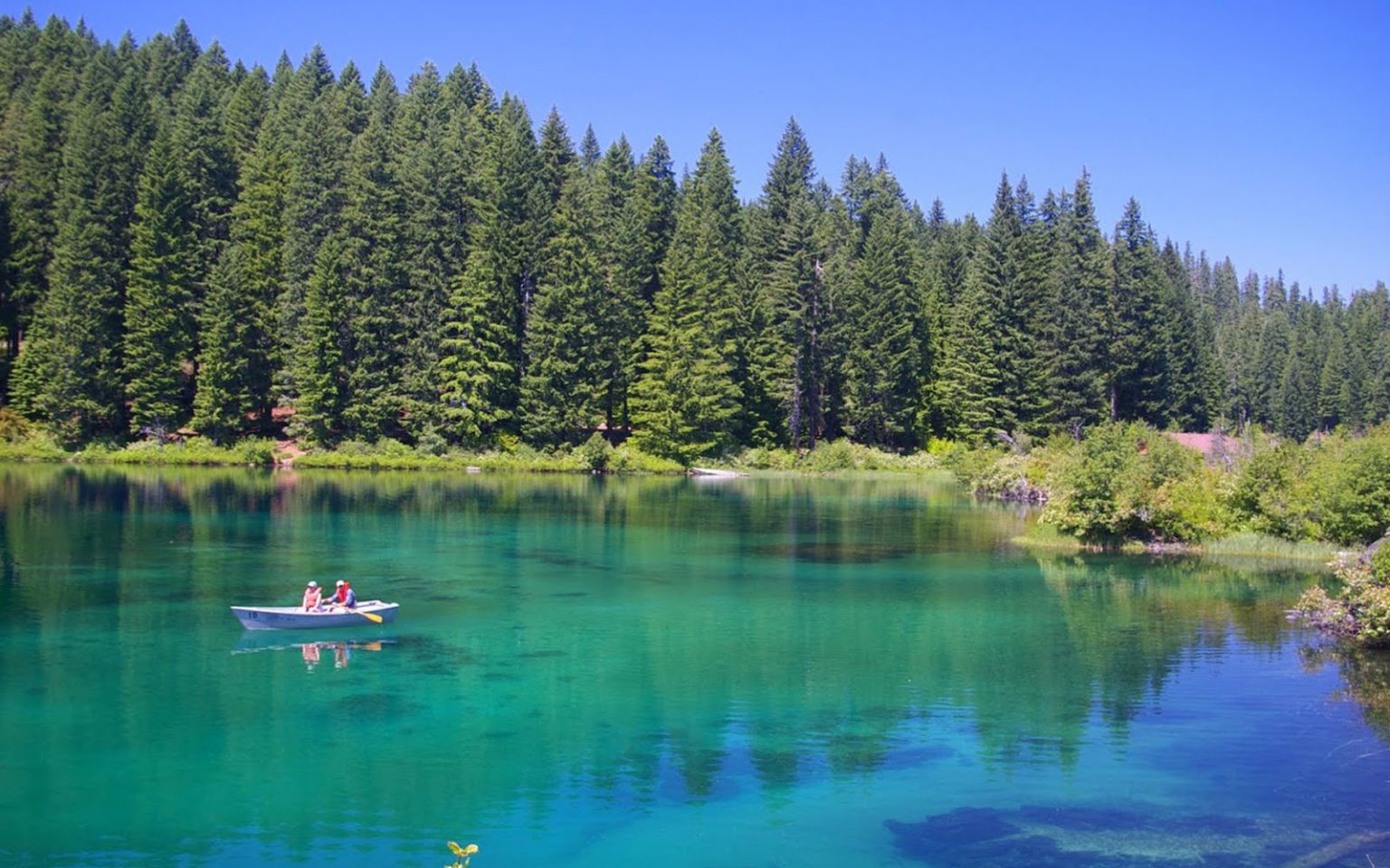 18 of the Best and Prettiest Lakes in Oregon - Flavorverse