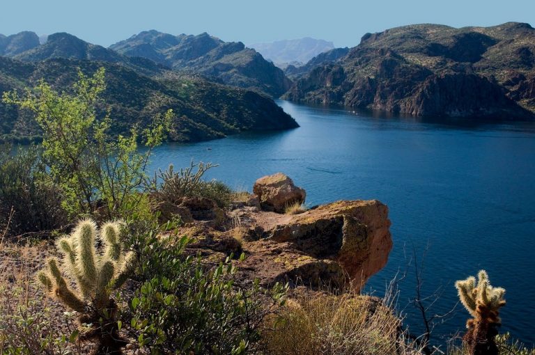 18 Best and Most Beautiful Lakes in Arizona - Flavorverse