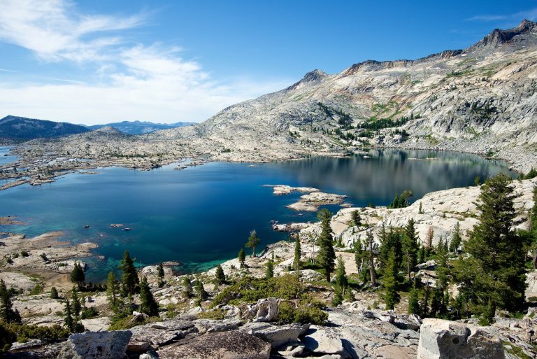 16 of the Best Lakes in Nevada to Swim, Boat, and Have Fun - Flavorverse
