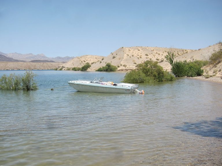 16 of the Best Lakes in Nevada to Swim, Boat, and Have Fun - Flavorverse