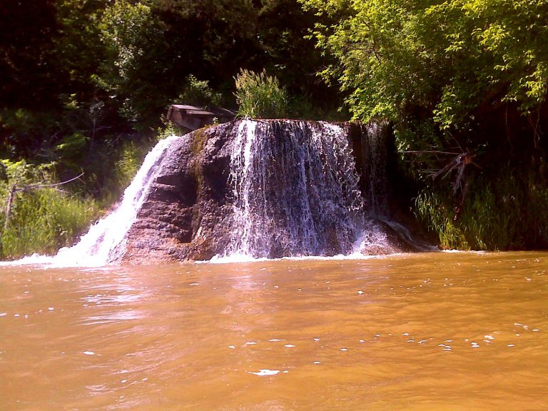 9 of the Prettiest Waterfalls in Nebraska to Leave You in Awe